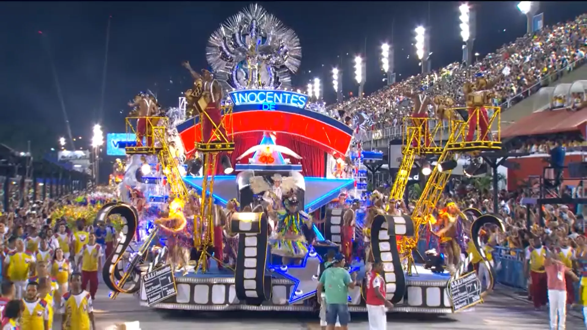 » Cacá Diegues foi enredo da Inocentes de Belford Roxo em 2016; relembre